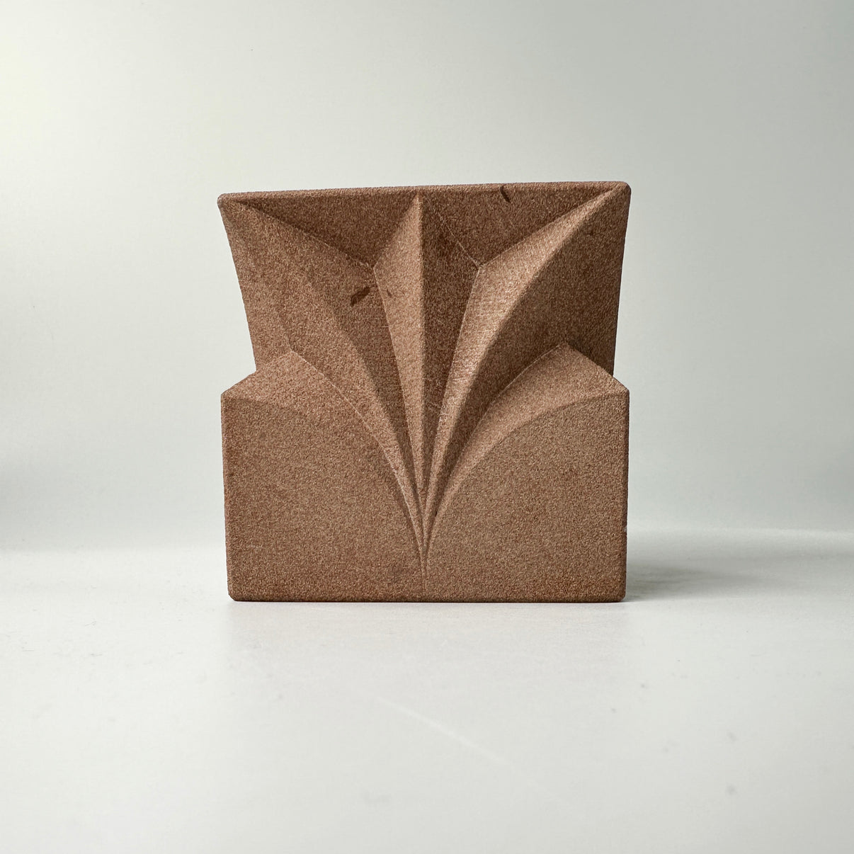 Pello – Zoë Wilson Carving