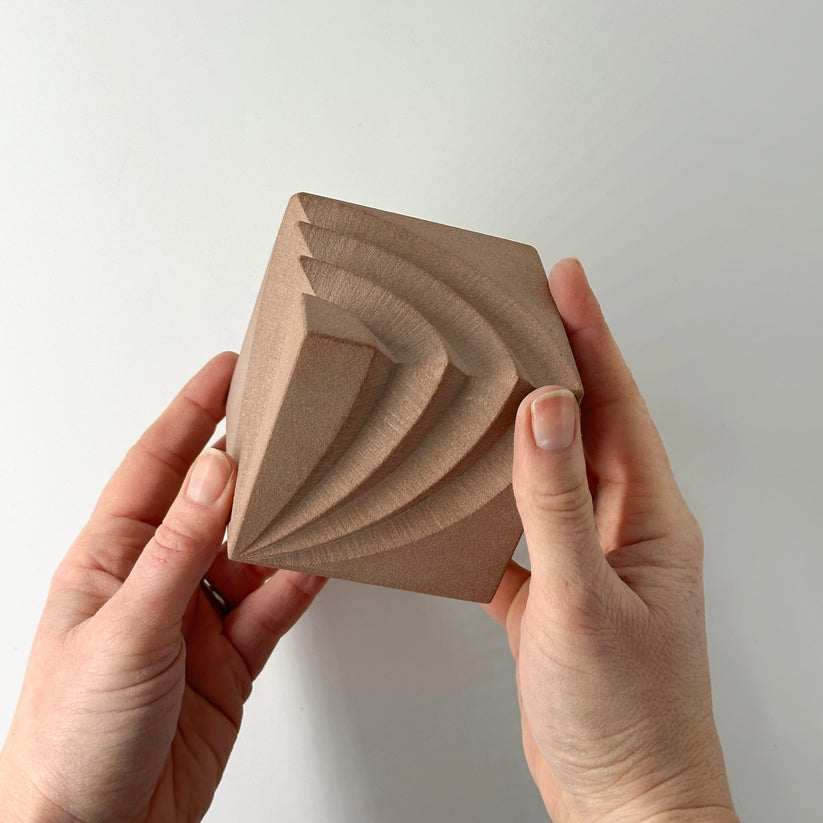 Plica – Zoë Wilson Carving