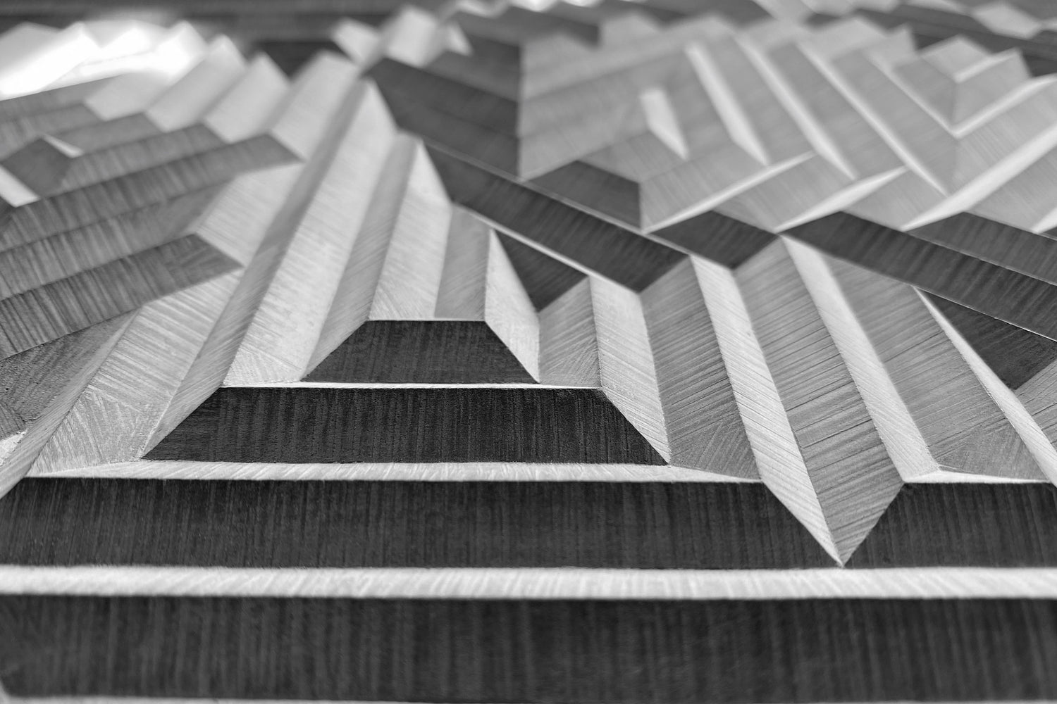 Contact – Zoë Wilson Carving